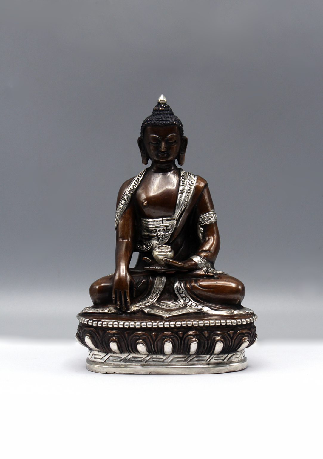 Silver Copper Shakyamuni Buddha Statue 6"H — NepaCrafts Product