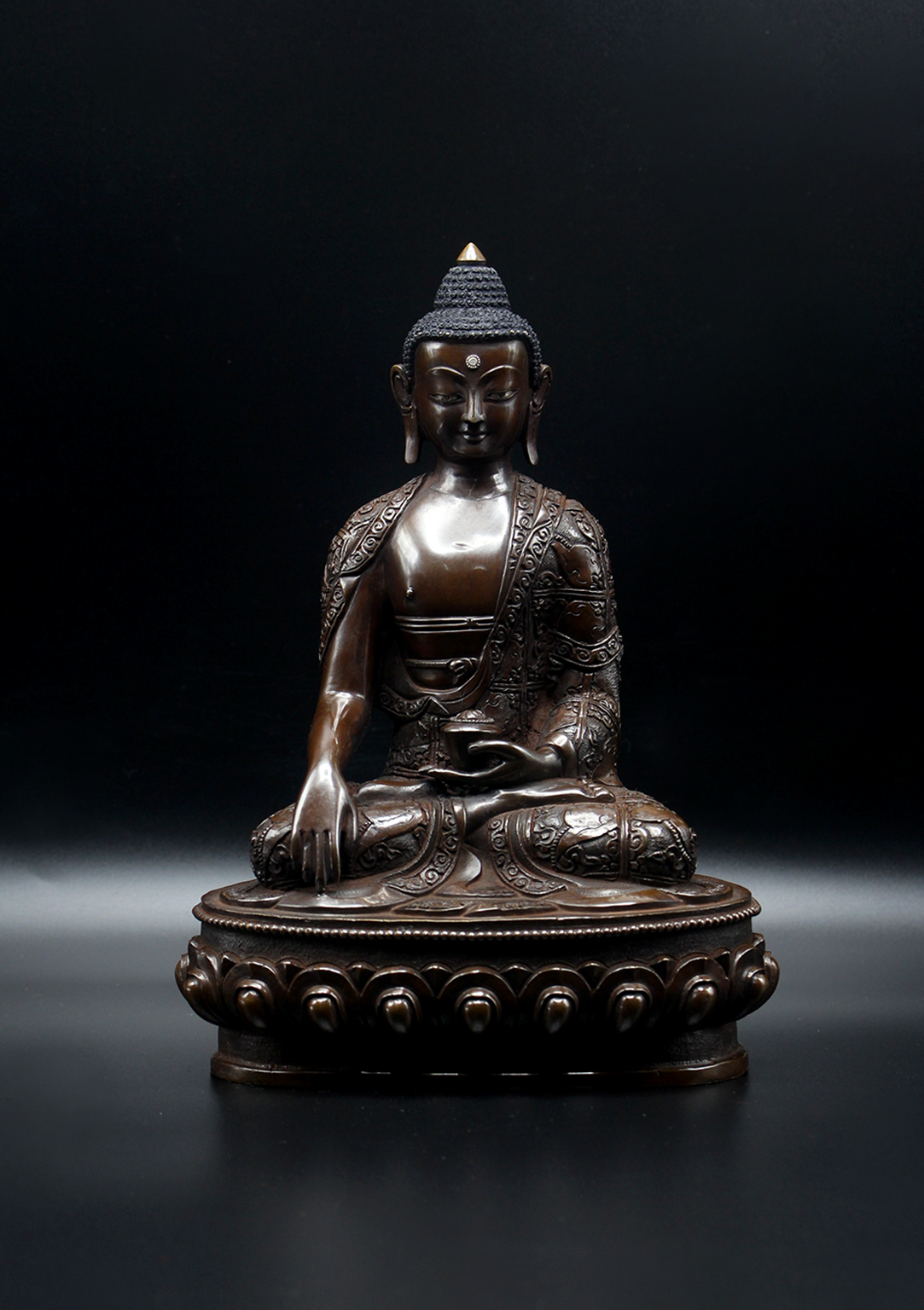 Copper Shakyamuni Buddha Statue 9"H — NepaCrafts Product